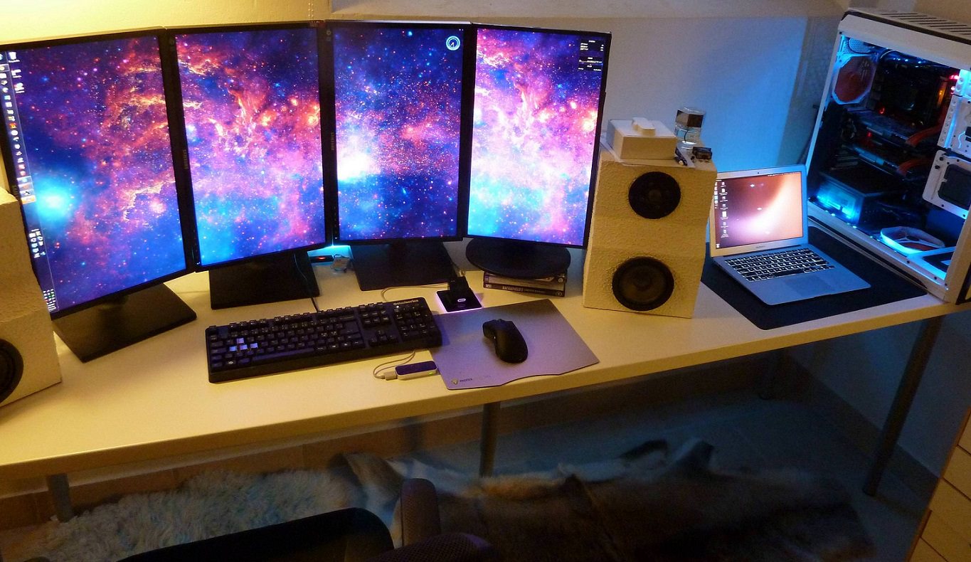 22 Awesome Gaming Battlestations / PC Setups Man Cave Mafia